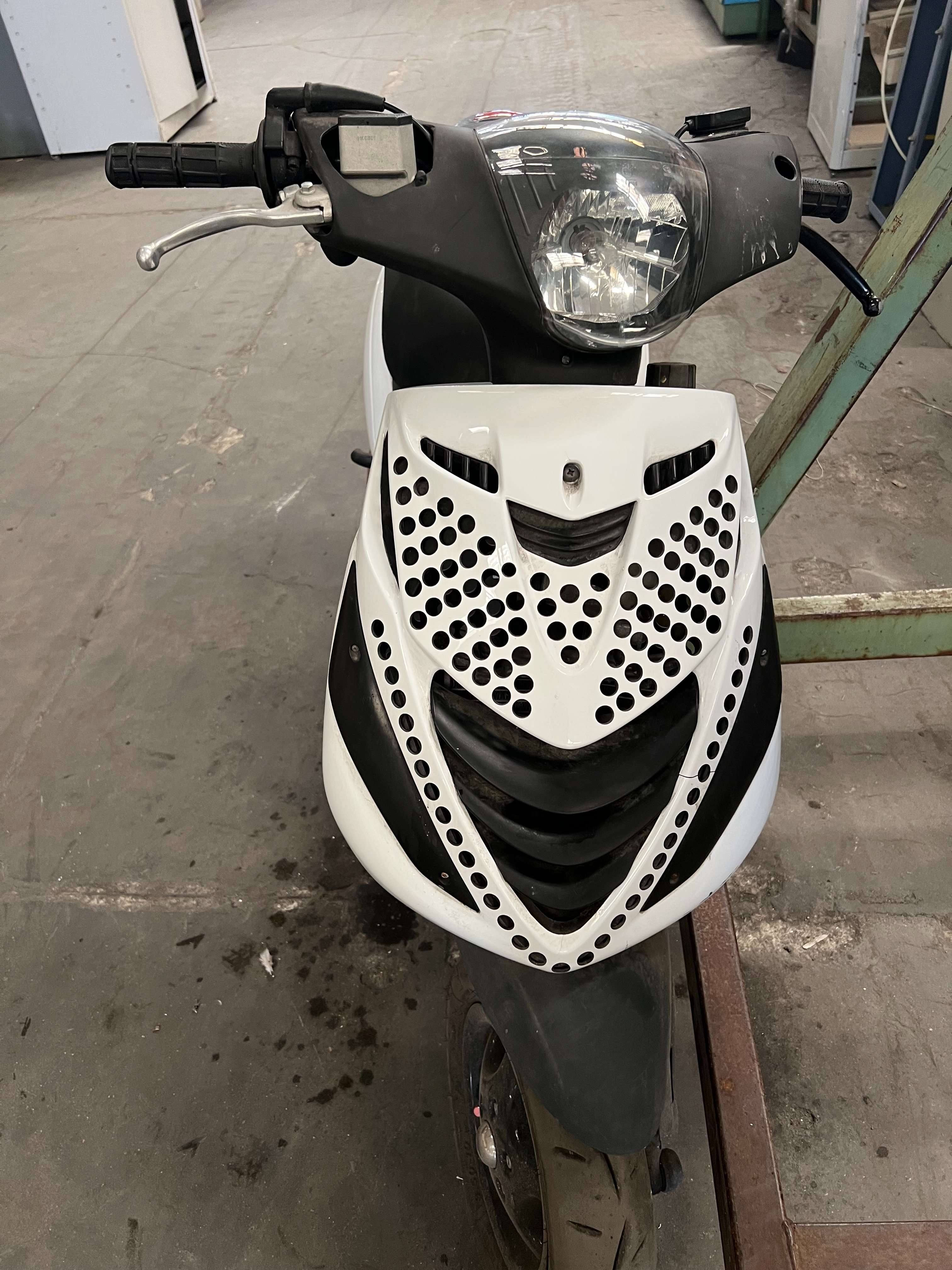 Piaggio Zip SPS modificato