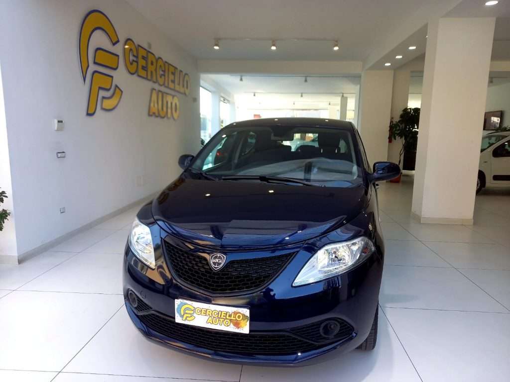 Lancia Ypsilon1.2 69 CV 5 porte Gold tua da €129 ass ifr omag