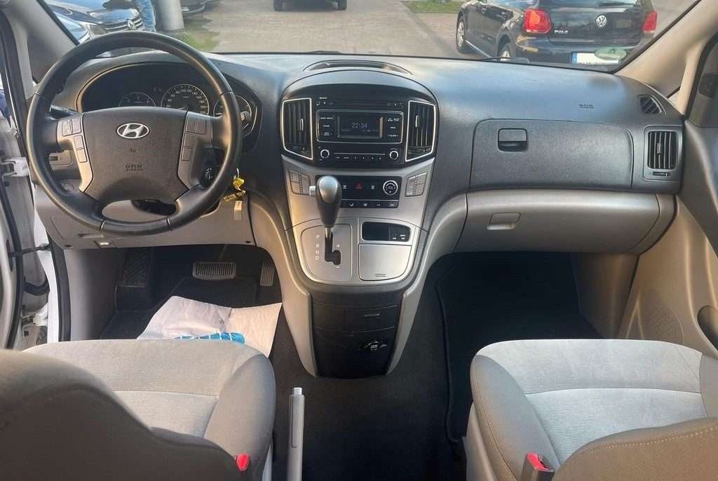 Hyundai H-1 Starex 2.5 170 CV