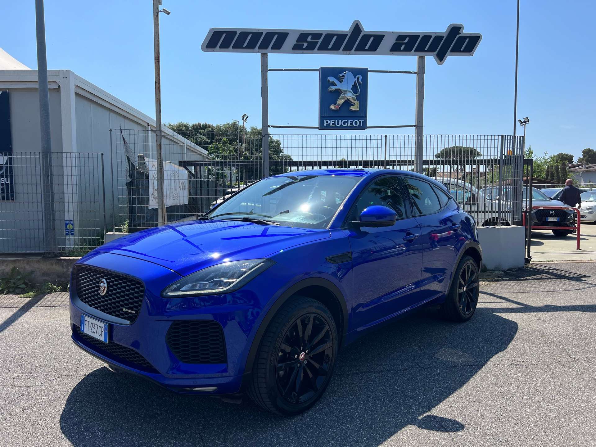 Jaguar E-Pace2.0d i4 R-Dynamic HSE awd 240cv auto my19