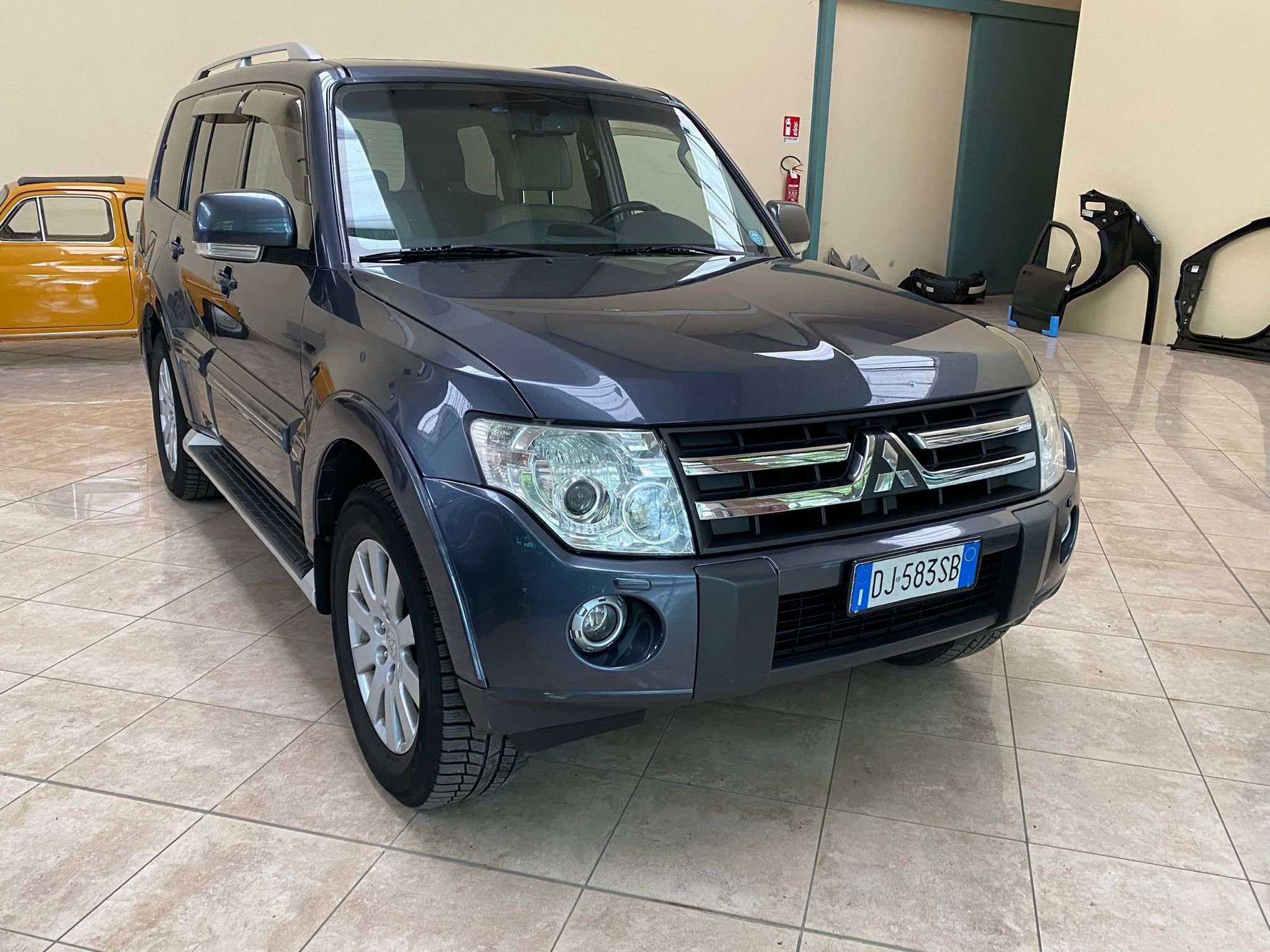 Mitsubishi PajeroPajero 5p 3.2 CR Instyle auto