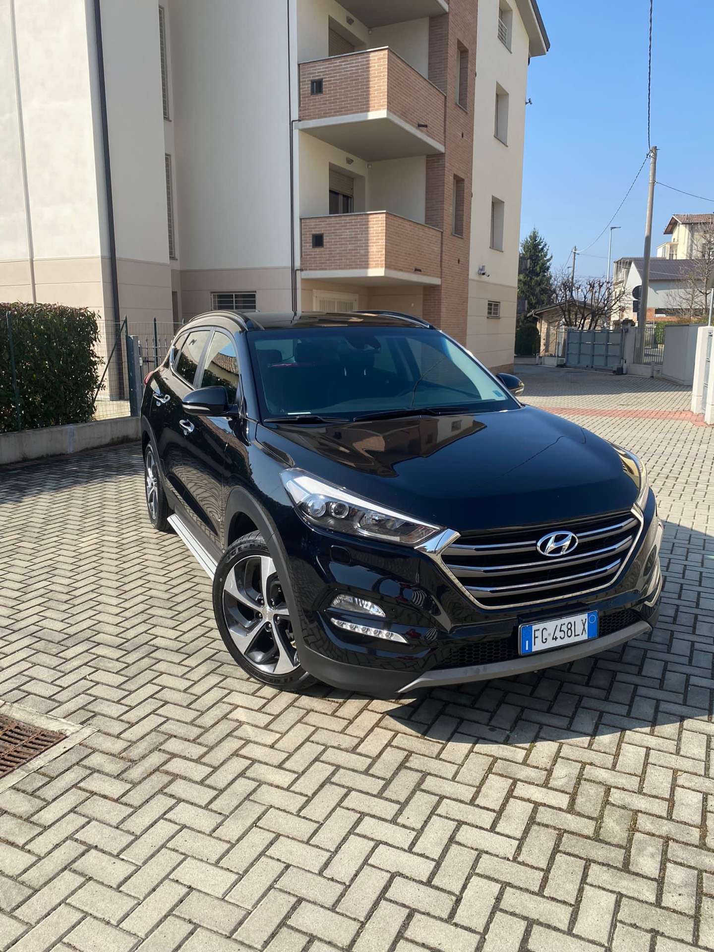 Hyundai TUCSON1.7 crdi Sound 2wd 141cv dct