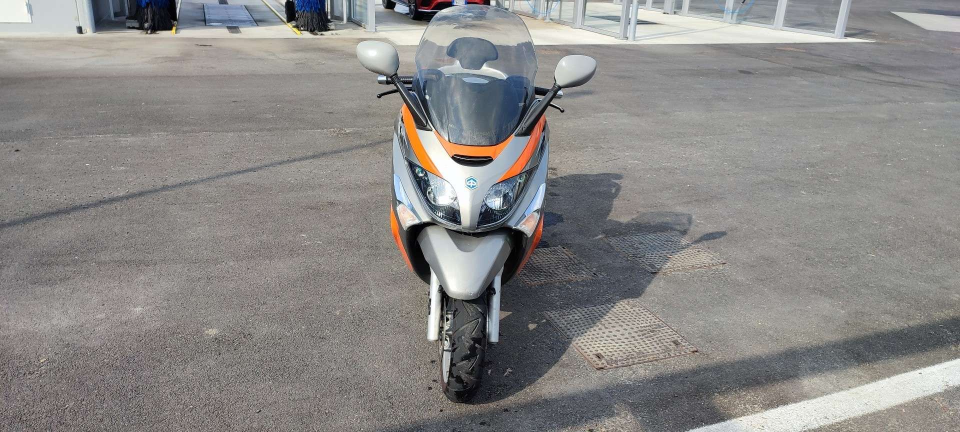 Piaggio XEvo 400