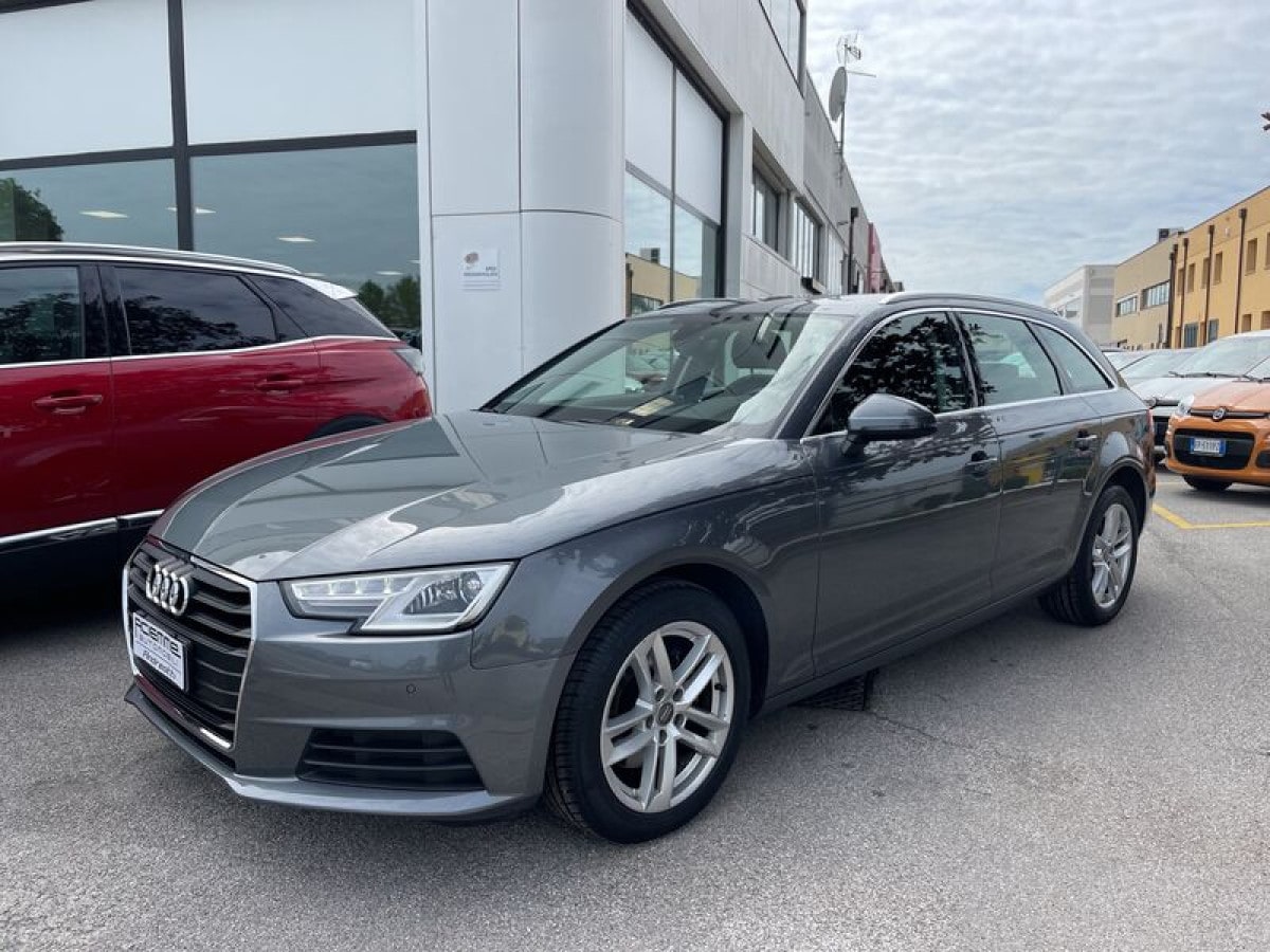 AUDI A4 5ª serie A4 Avant 2.0 TDI 150 CV S tronic Business