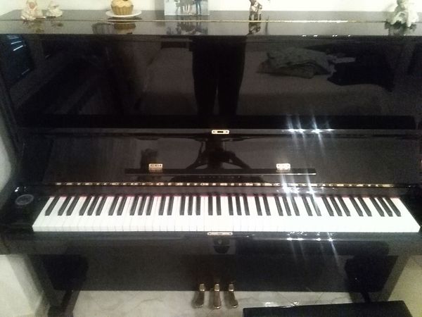 PIANOFORTE VERTICALE NERO LUCIDO KAWAI MOD. BL-51