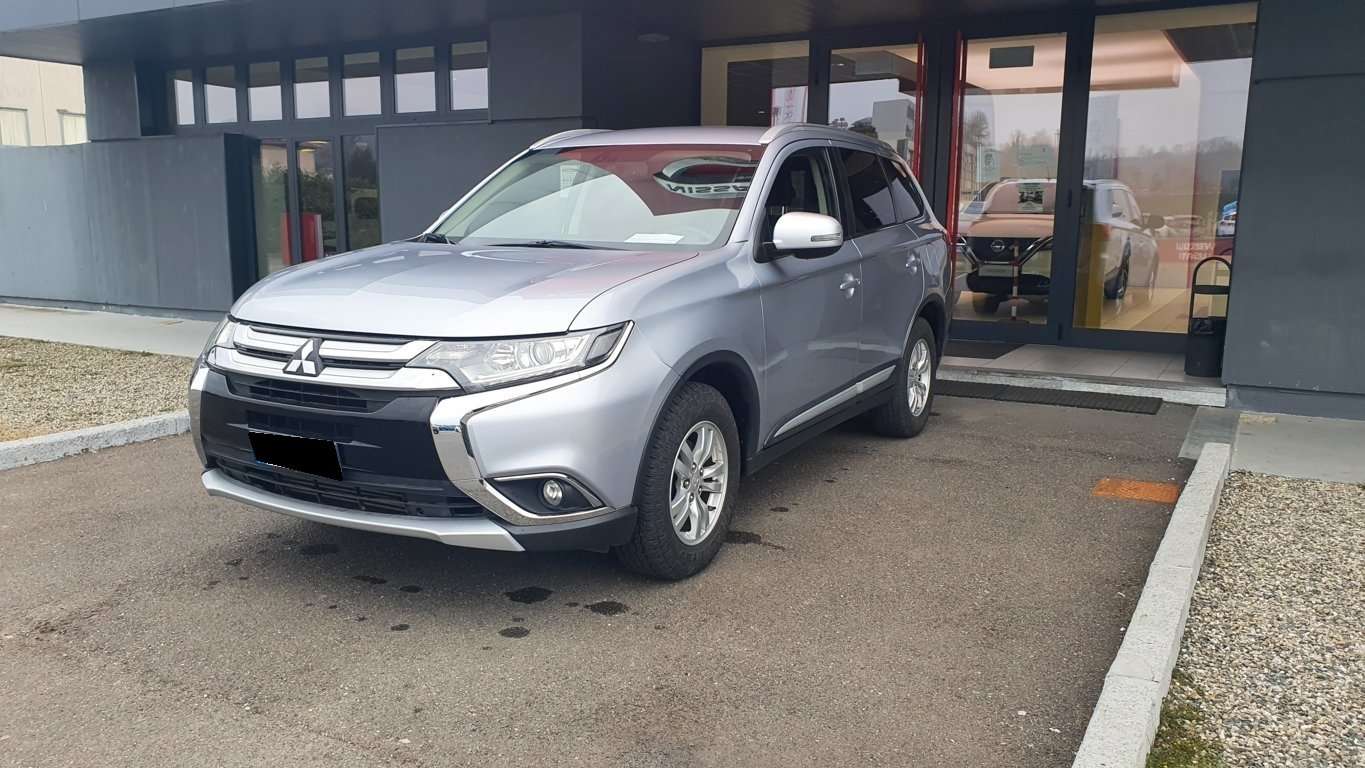 Mitsubishi Outlander2.2 Intense awd 5posti FE973