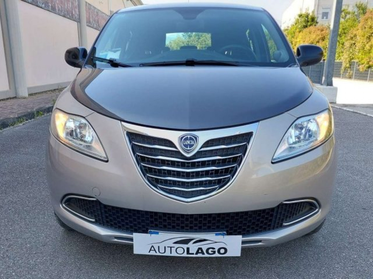 LANCIA Ypsilon 1.2