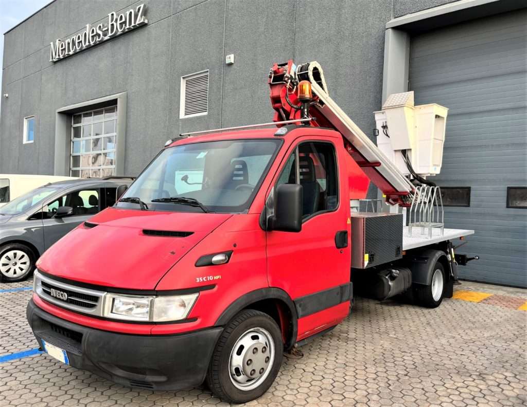 Iveco Daily35C10 con cestello