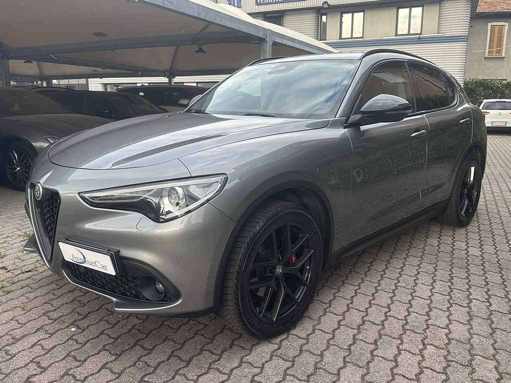 Alfa Romeo StelvioB-Tech Q4 210cv PELLE TELECAMERA 20'' EURO 6D TEMP