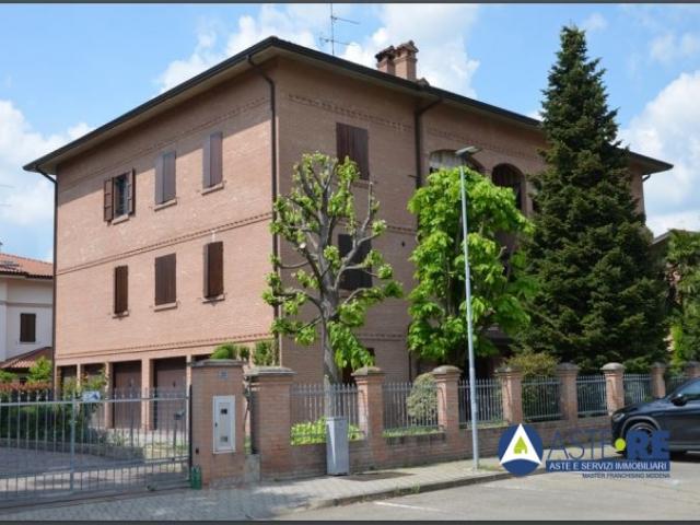 Appartamento  p.2  via g. saragat 18, castelfranco emilia