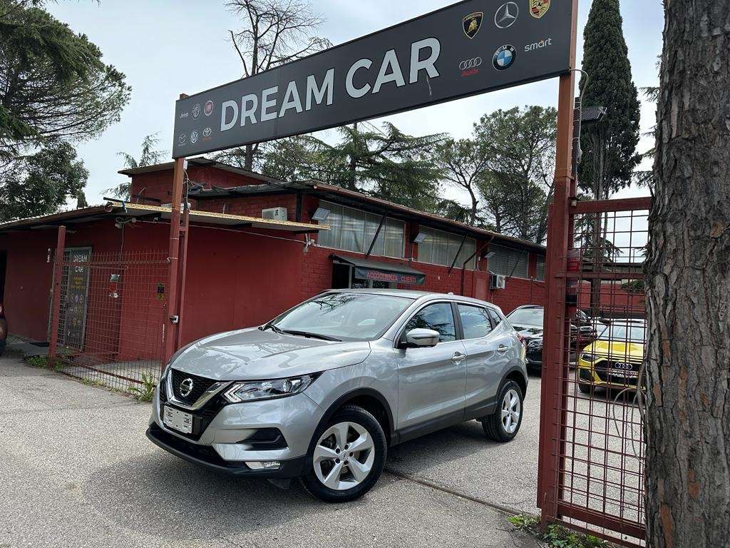 Nissan Qashqai1.5 dci Business 115cv my20 navi full led kamera