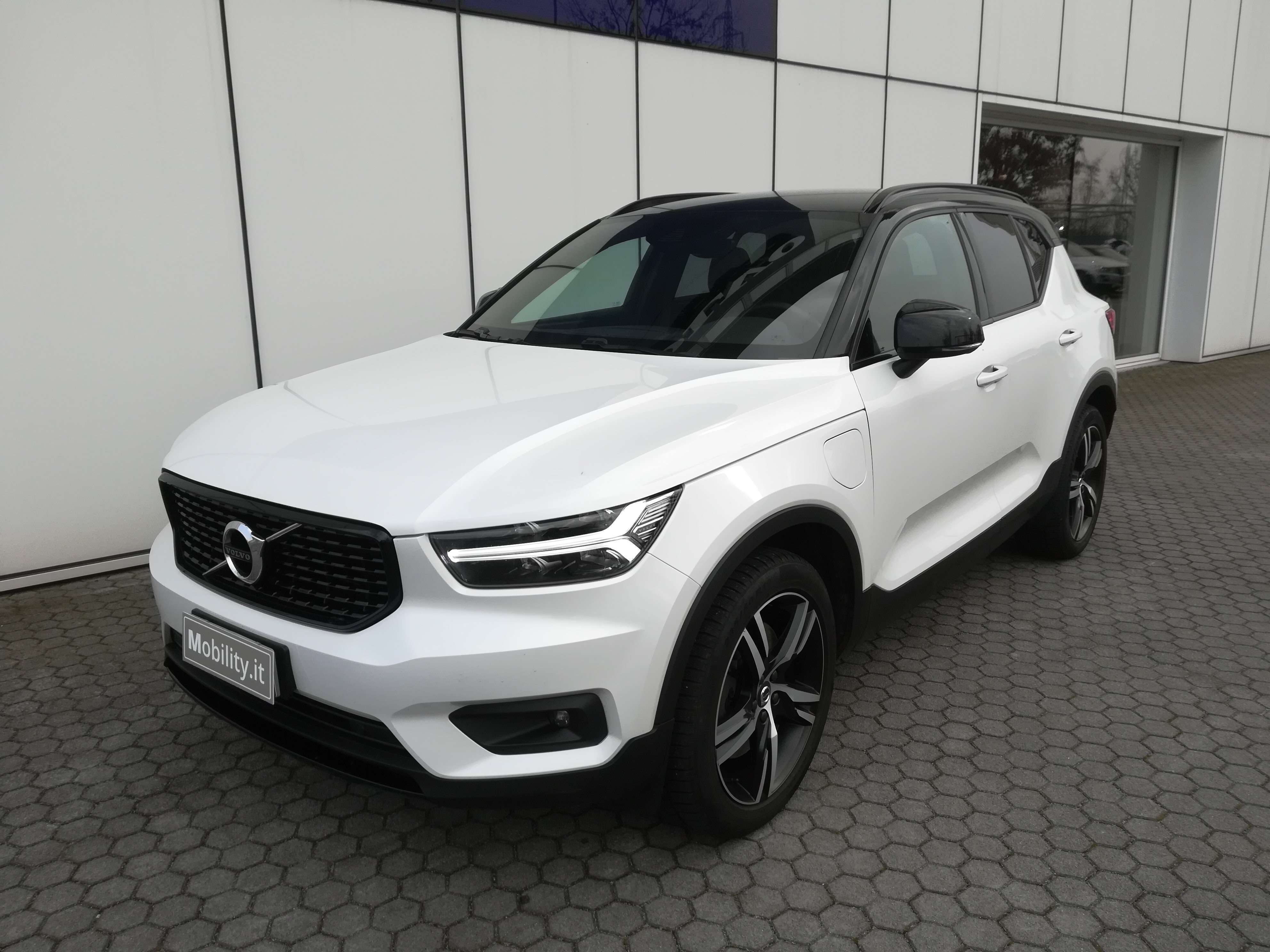 Volvo XC40XC40 1.5 t5 phev R-design auto my21