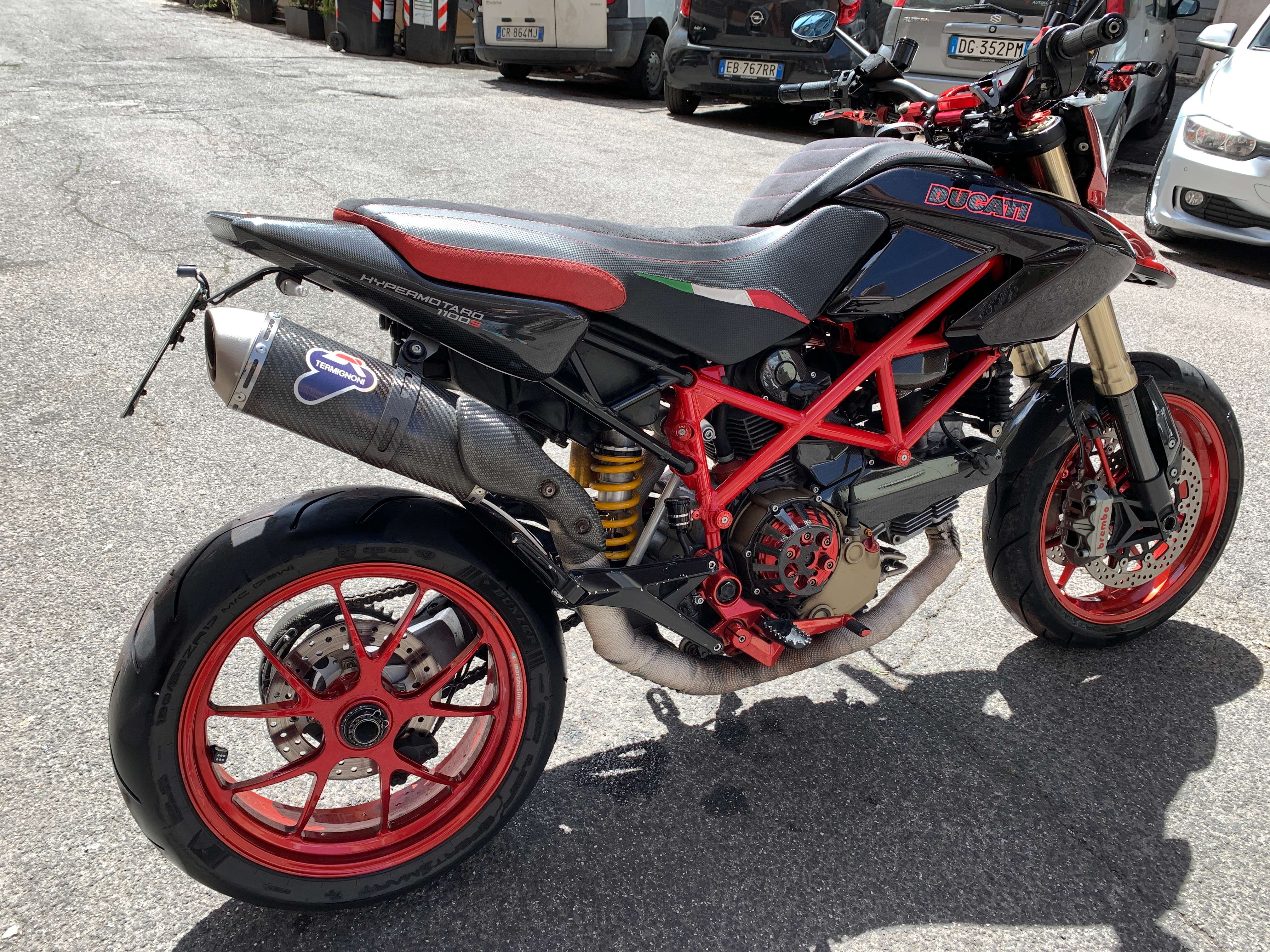 Ducati Hypermotard 11001100 S