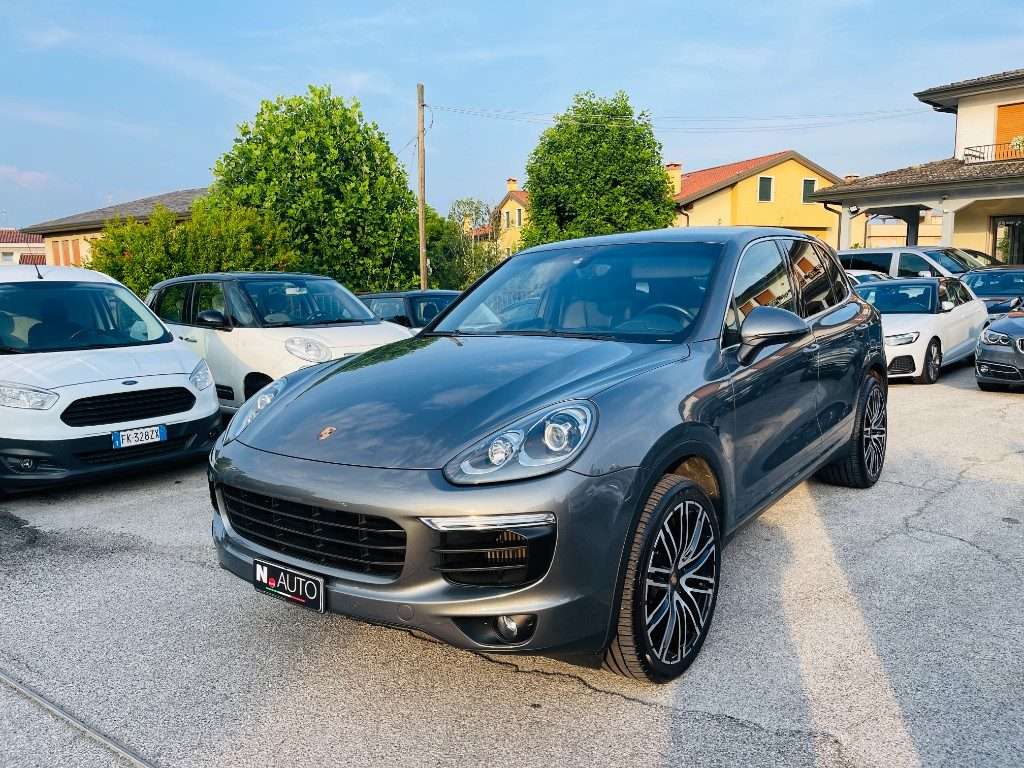 Porsche Cayenne3.0 Diesel  - CERCHI DA "21 -