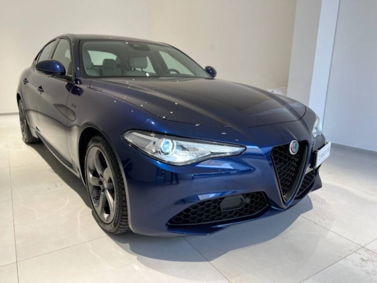 ALFA ROMEO Giulia (2016) 2.2 t Sprint 190cv auto