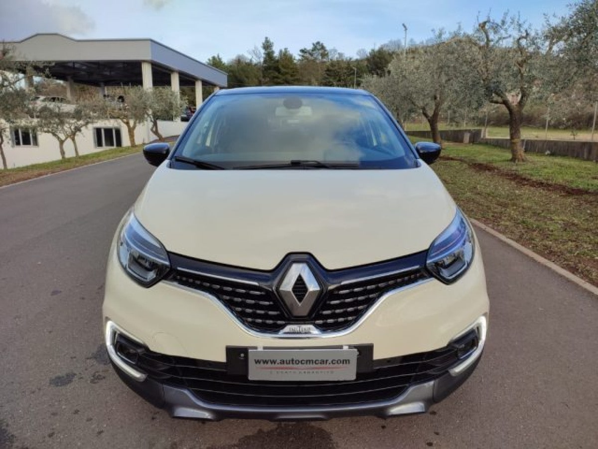 RENAULT Captur 1ª serie Captur dCi 8V 110 CV Start&Stop Energy Initiale Paris