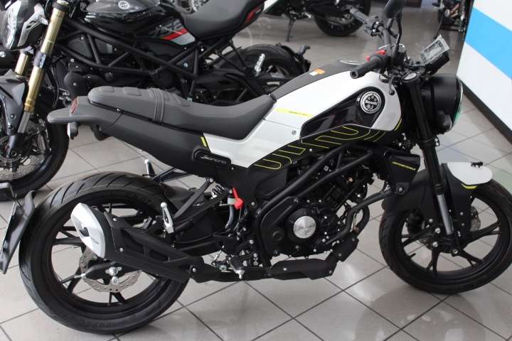 Benelli Leoncino125 89,72€ mese (durata di 2 anni)