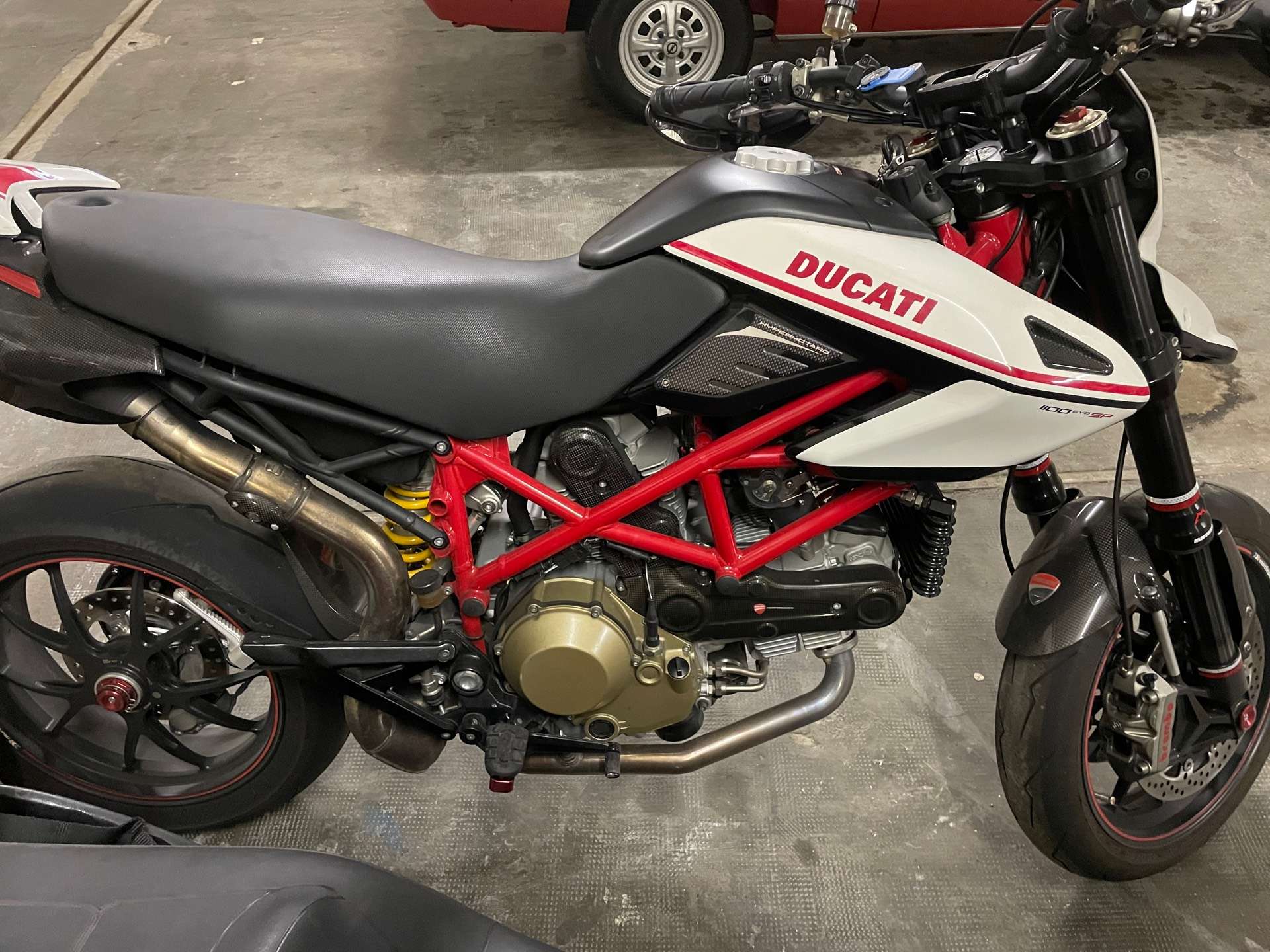 Ducati Hypermotard 1100evo sp