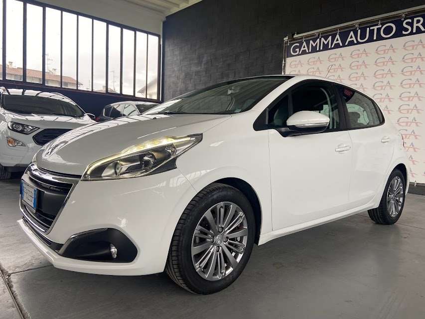 Peugeot 2085p 1.2  Active 82cv NEOPATENTATI E.6