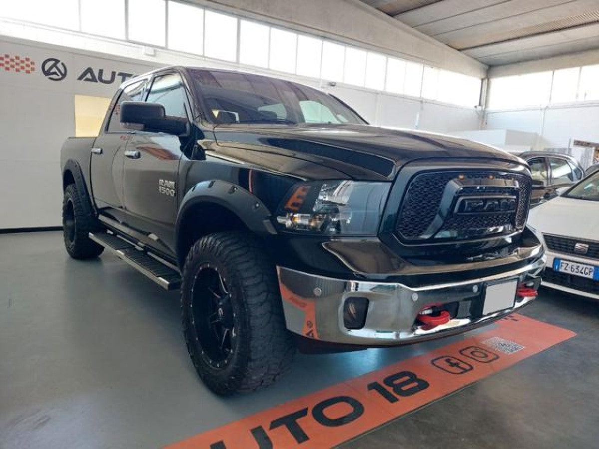 DODGE RAM 1500 5.7 HEMI LONESTAR 4X4 BENZINA GPL