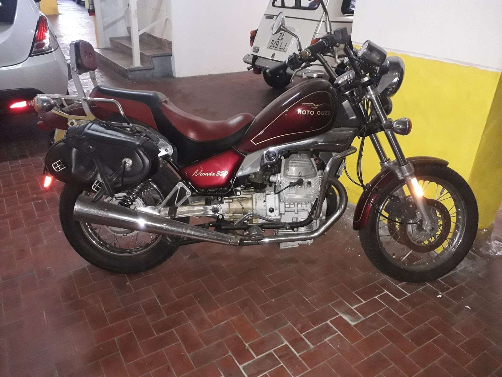 Moto Guzzi Nevada