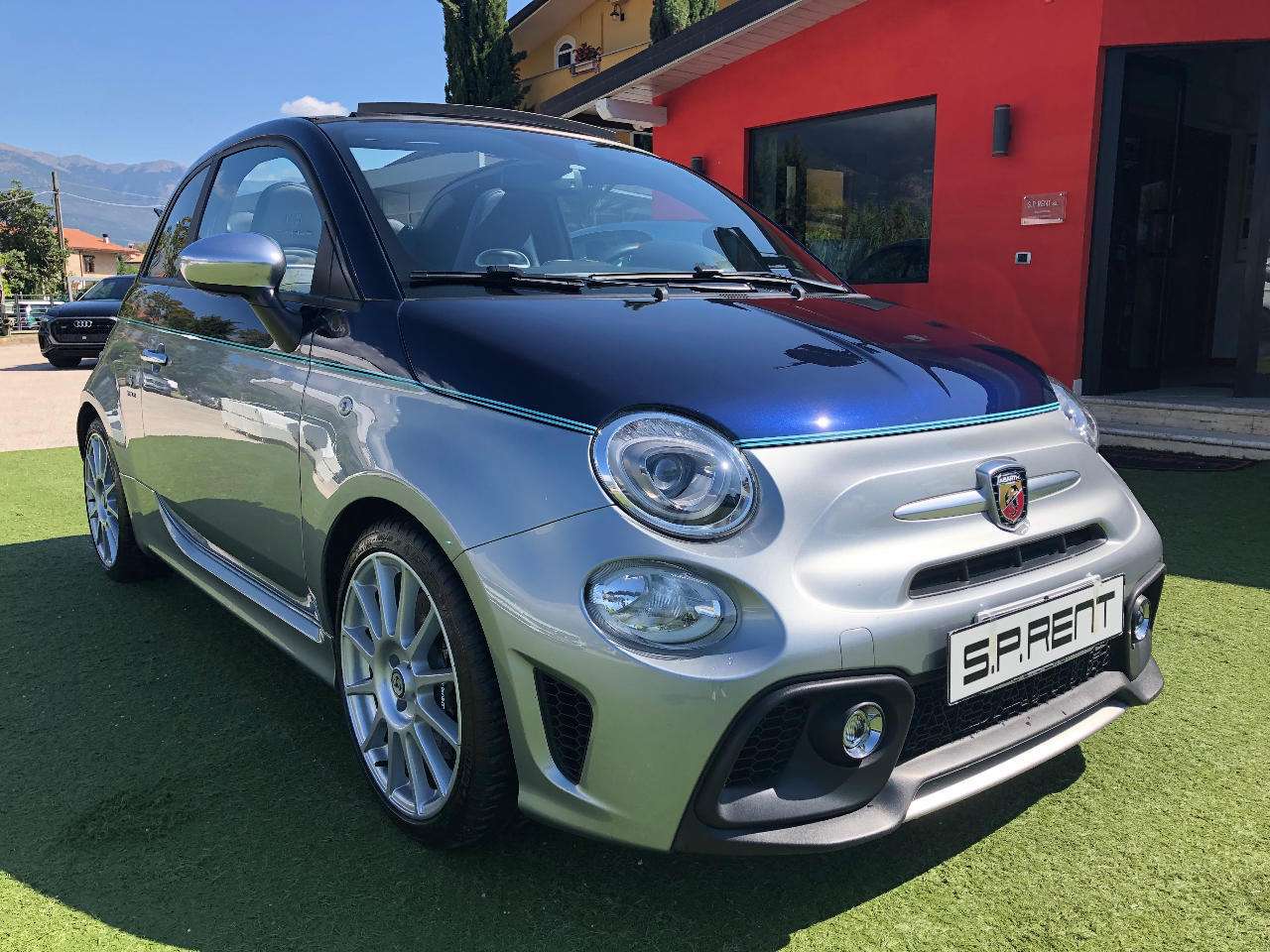 Abarth 695C695 C 1.4 Turbo T-Jet Rivale NUMERATA/AKRAPOVIC