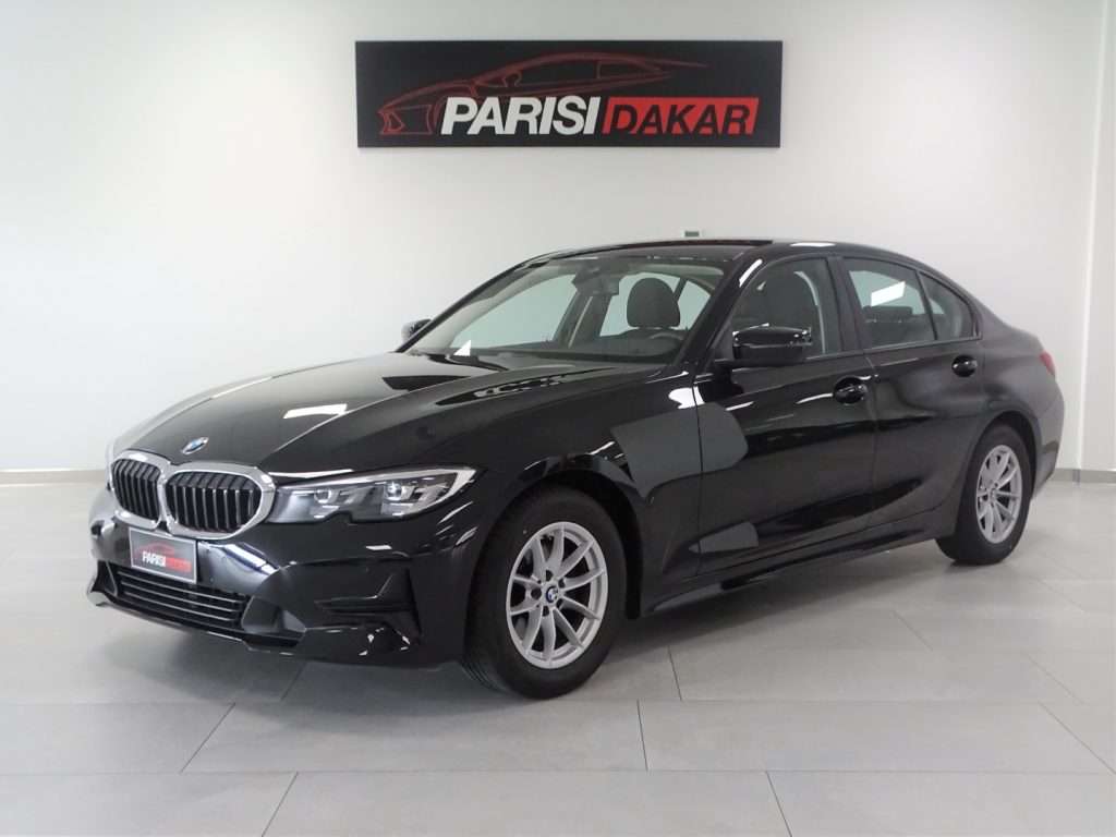 BMW 320i Advantage