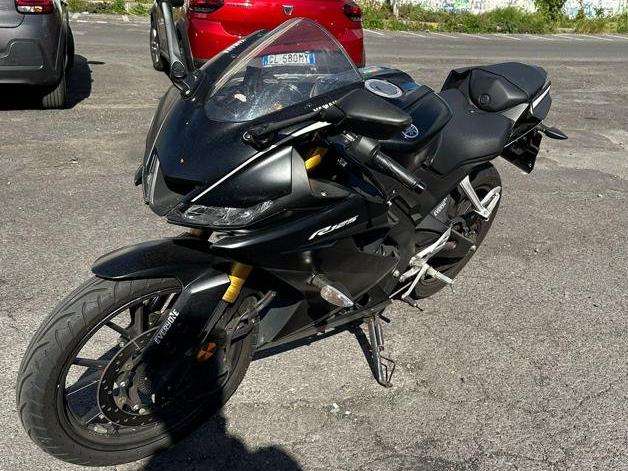 Yamaha YZF-R125TECH BLACK