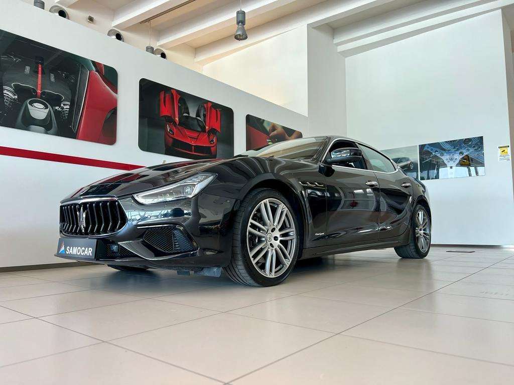 Maserati GhibliV6 Diesel 275 CV Gransport