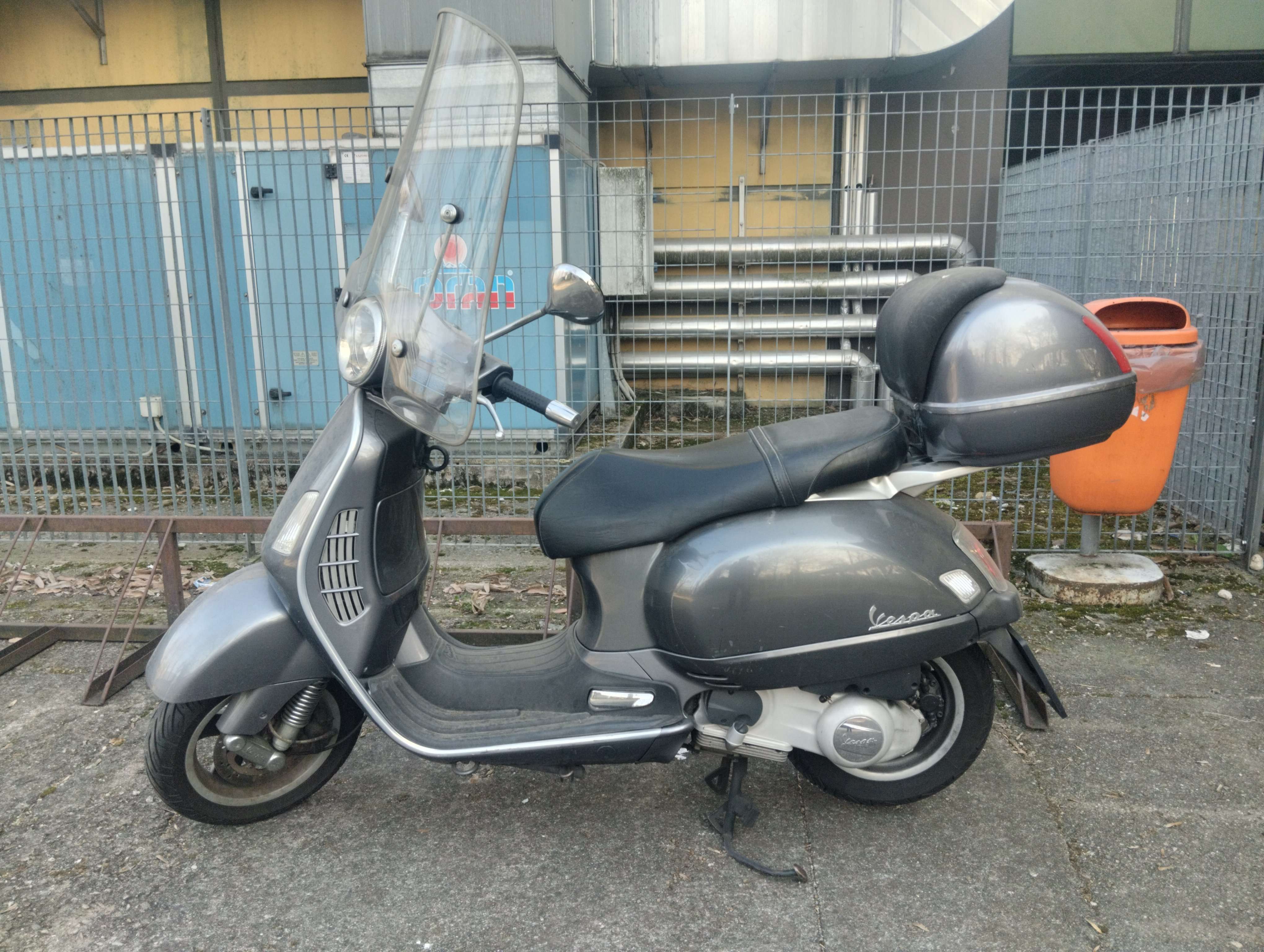 Vespa GT 200