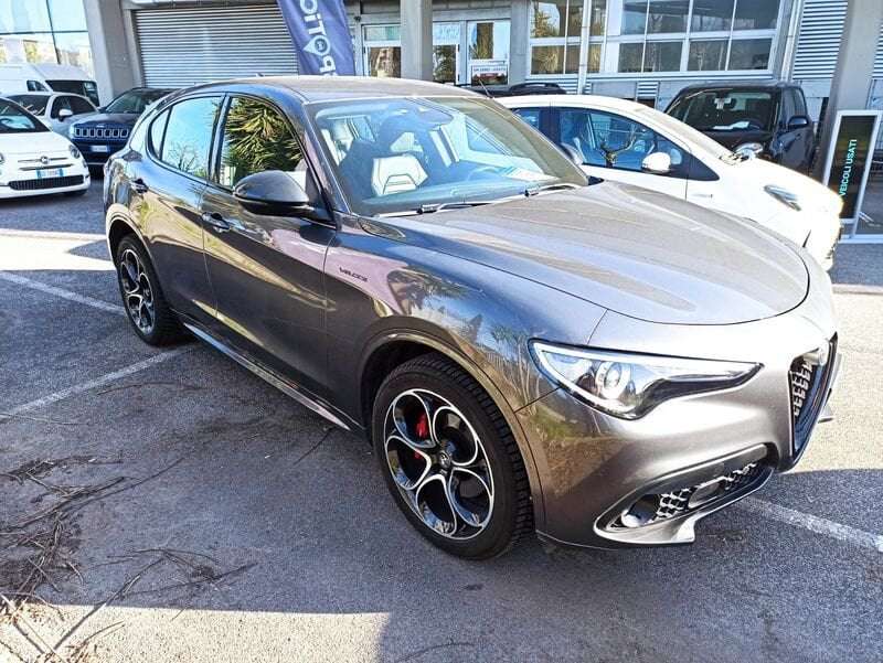 Alfa Romeo Stelvio2.2 Turbodiesel 210 CV AT8 Q4 Veloce