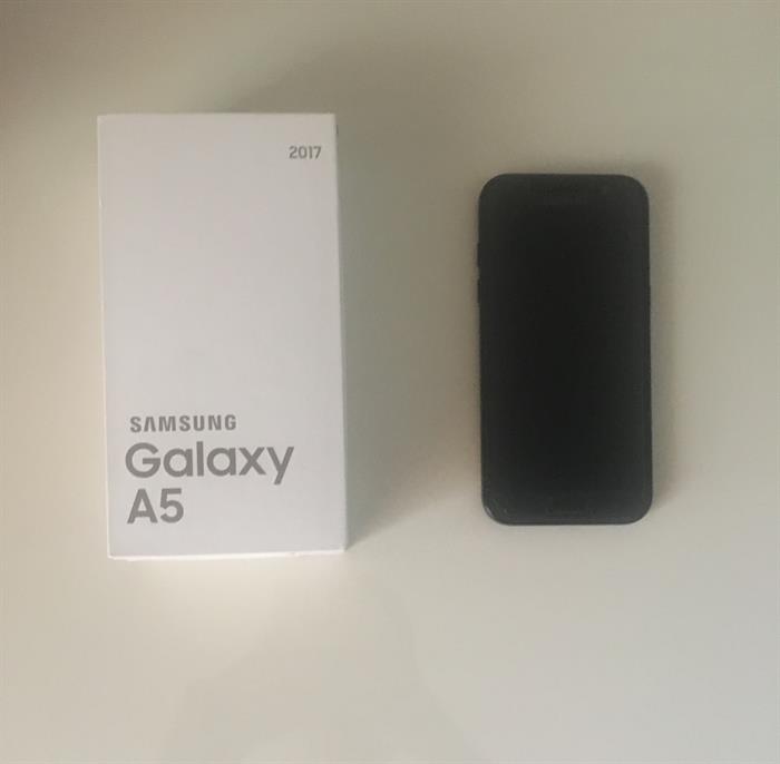 SAMSUNG GALAXY A5 2017 4 G 32 GB BLACK