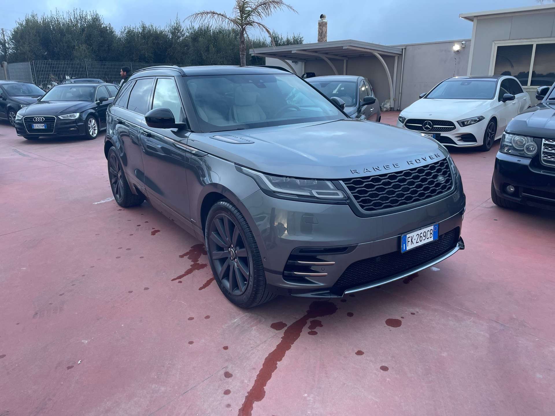 Land Rover Range Rover Velar2.0 i4 R-Dynamic HSE 240cv auto