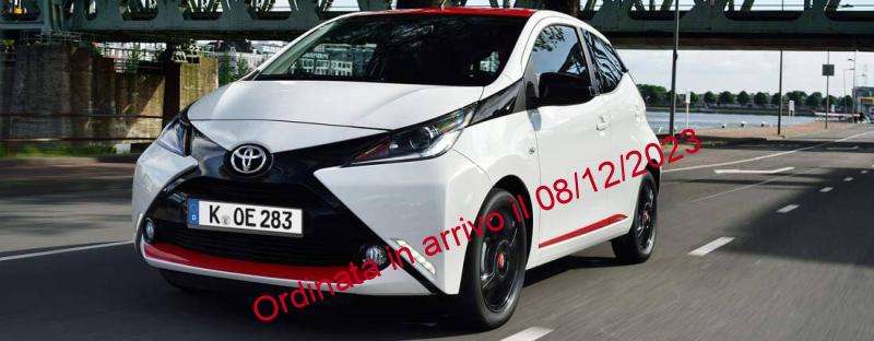 Toyota Aygo X1.0 VVT-i 72 CV 5 porte Lounge