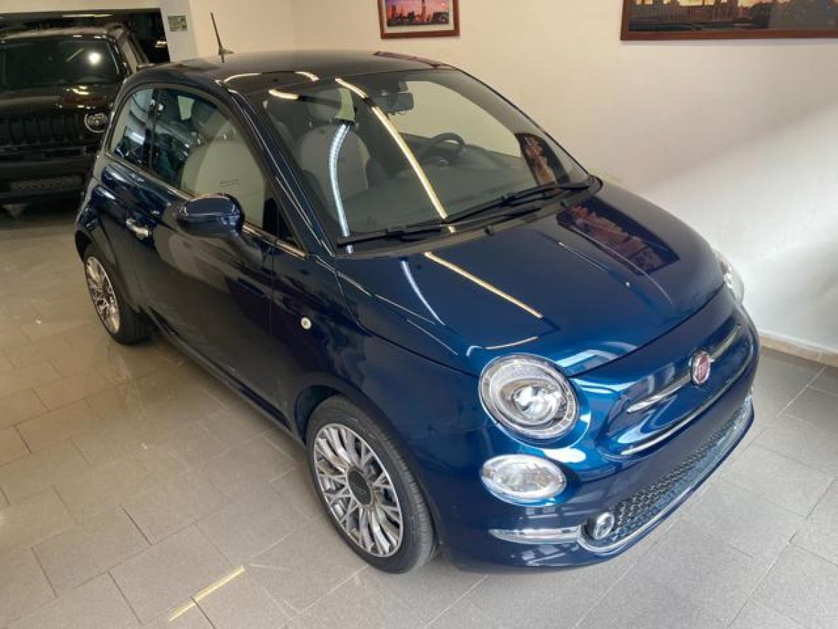 FIAT 500 (2015-->) 500 1.0 Hybrid Dolcevita