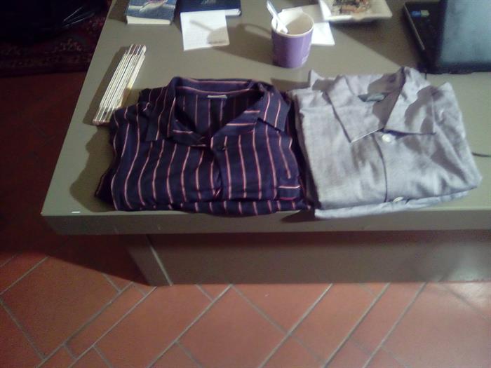 2 PIGIAMI A CAMICIA