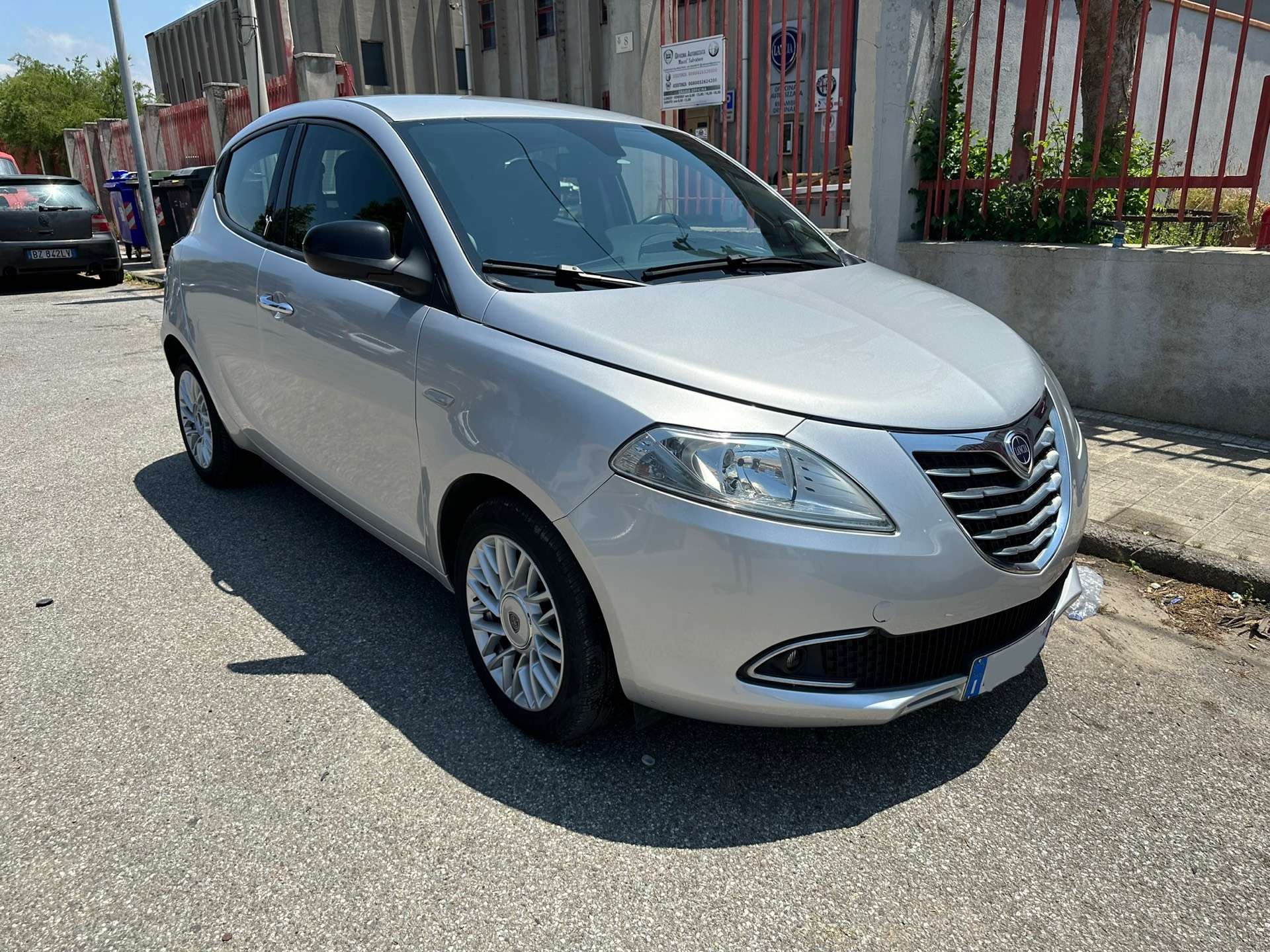 Lancia Ypsilon1.3 mjt Platinum s&s 95cv E5+ “LEGGI DESCRIZIONE