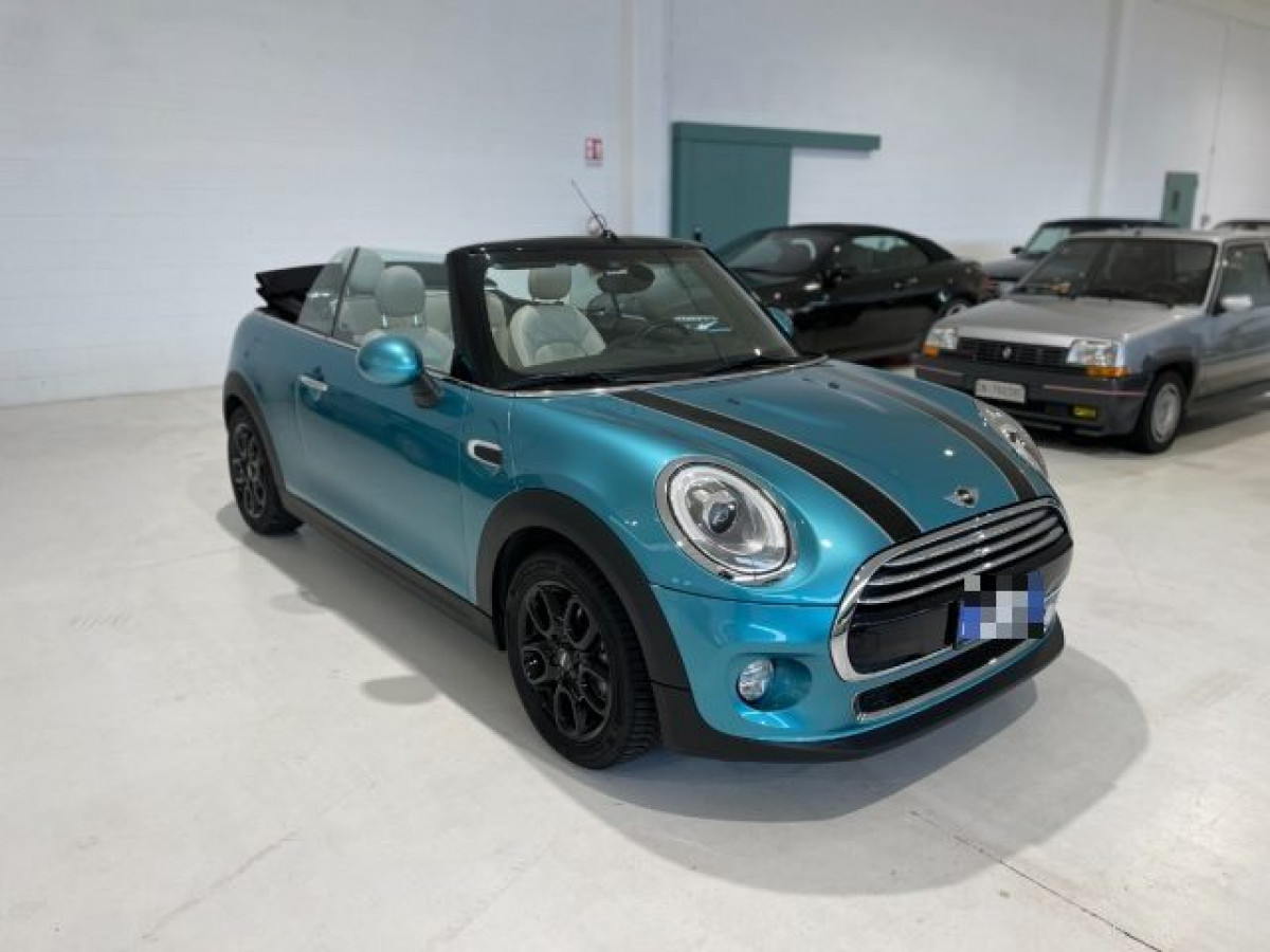 MINI Mini Cabrio (F57) Mini 1.5 Cooper D Hype Cabrio