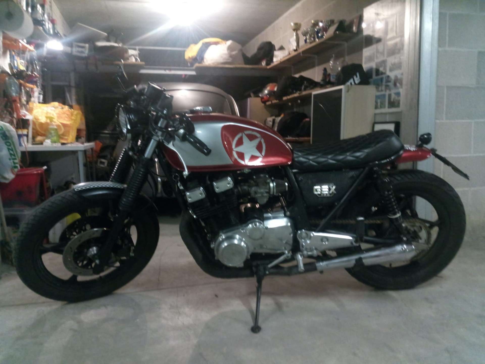 Suzuki GSX 750Cafe Race