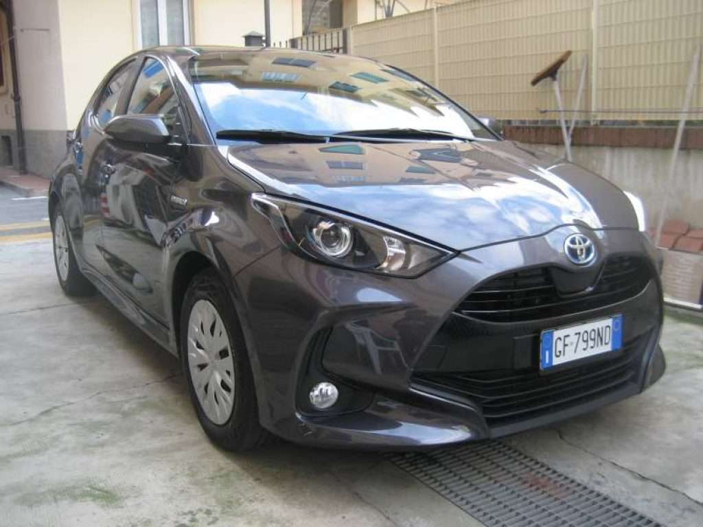 Toyota Yaris1.5 HYBRID 5P BUSINESS