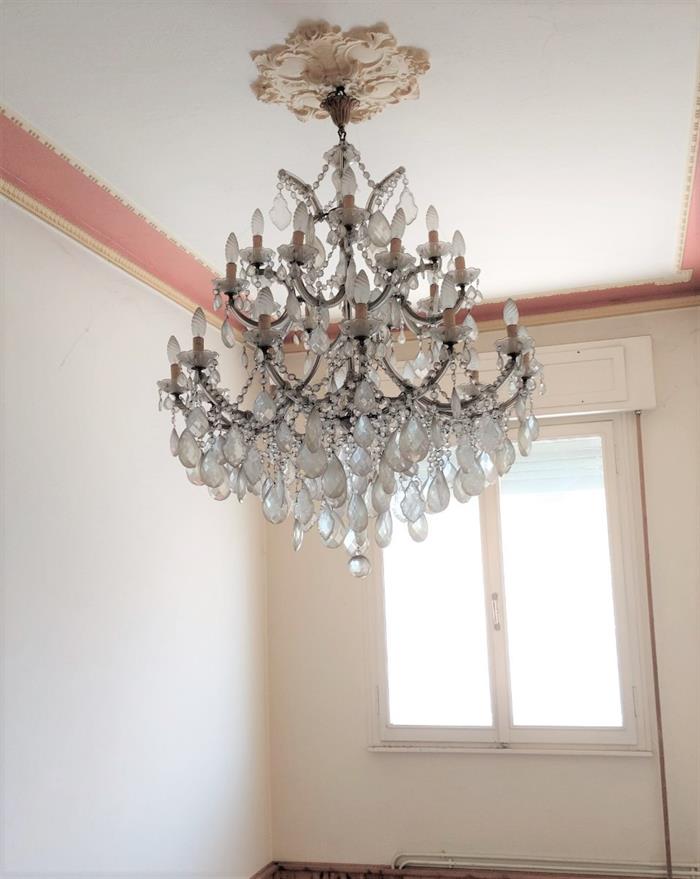 LAMPADARI IN VERO CRISTALLO SOFFIATO DI MURANO