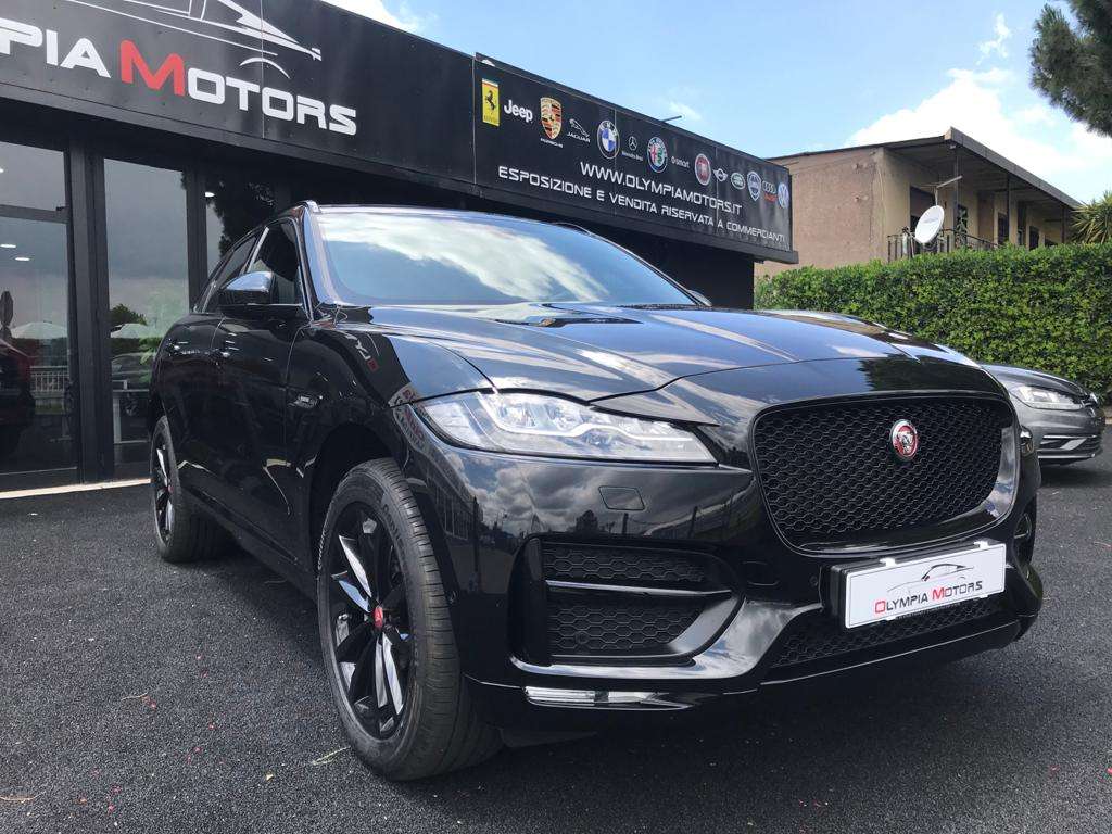 Jaguar F-Pace2.0 D R SPORT NAVI LED KAMERA 20' PACK BLACK