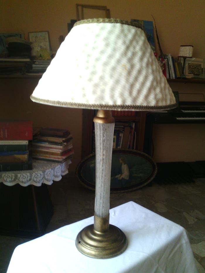 LAMPADA DA TAVOLO