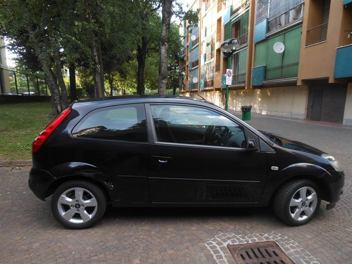 FORD FIESTA 1.2 - MILANO (MI)