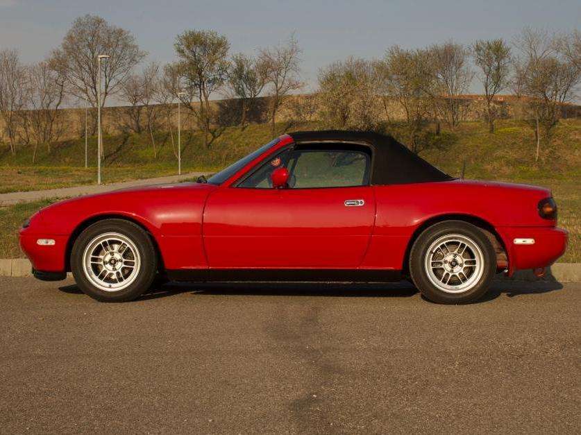 Mazda MX-5MX-5 1.6 cat.