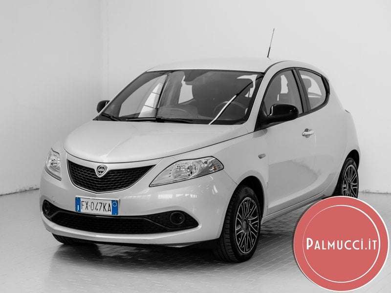 Lancia Ypsilon1.2 69 CV 5 porte S&S Gold