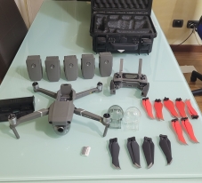 DJI mavic 2 ZOOM, con 5 batterie ancora da attivare. nuovo