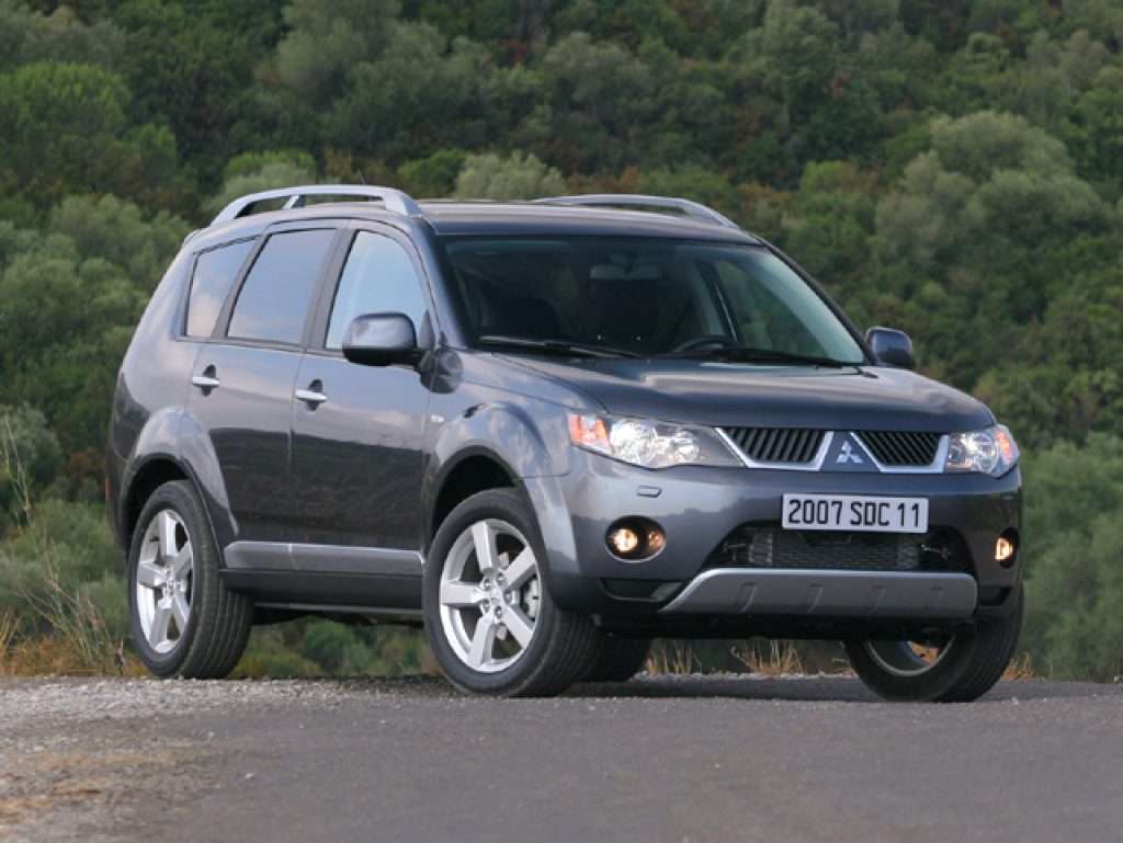 Mitsubishi Outlander2.0 DI-D Instyle 7 p.ti DPF