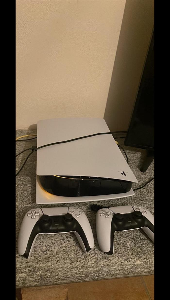 PS5 CONSOLE