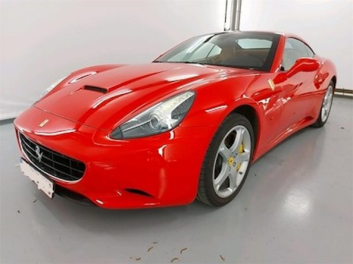 FERRARI California California